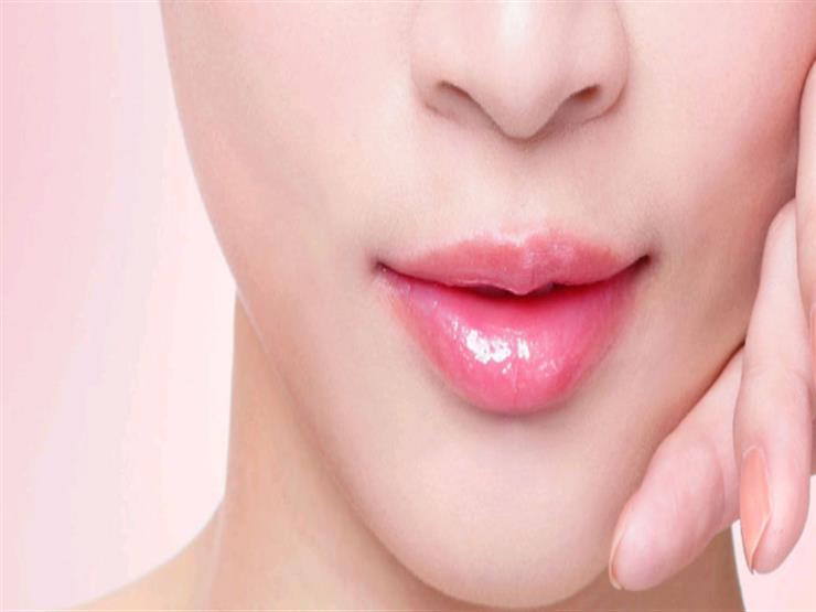 بهذا النوع من الفاكهة.. وصفة منزلية للحصول على شفاه وردية اللون | مصراوى