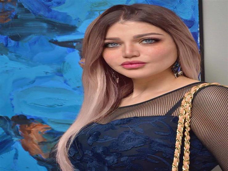 ياسمين الخطيب بفستان الزفاف في 2 طلعت حرب مصراوى