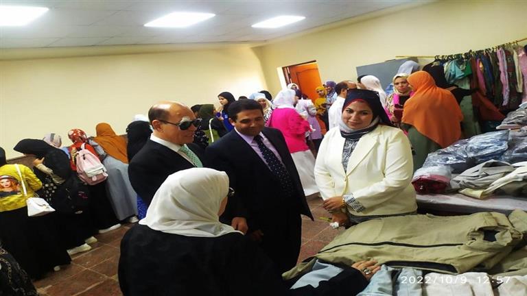 افتتاح معرض خيري للملابس بجامعة بني سويف مصراوى