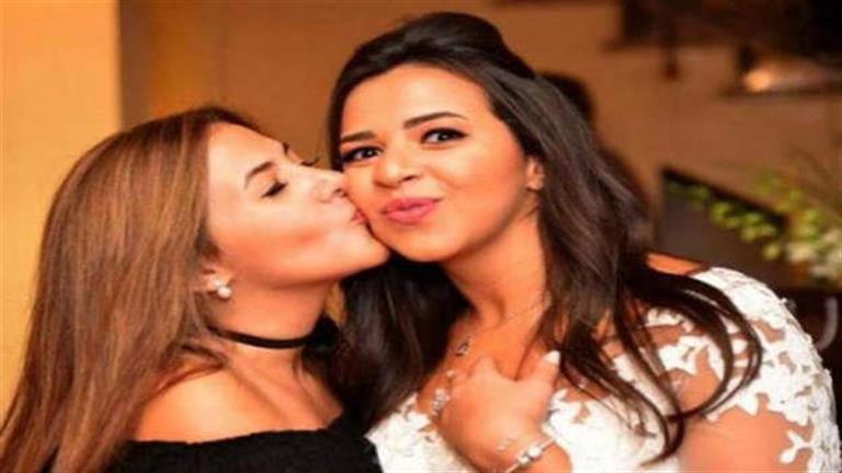 إيمي سمير غانم تحتفل بعيد ميلاد شقيقتها دنيا مصراوى