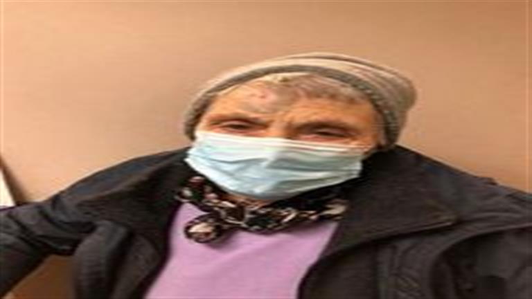 رجل إطفاء يعتدي على امرأة مسنة بالضرب في أمريكا مصراوى