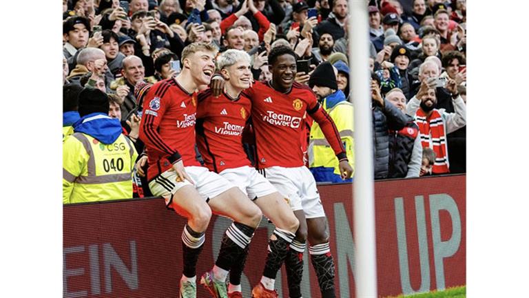 مانشستر يونايتد يفوز على وست هام بثلاثية في الدوري الإنجليزي مصراوى