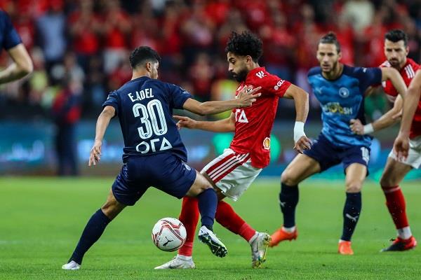 الأهلي يهزم بيراميدز ويتوج بكأس السوبر المصري مصراوى