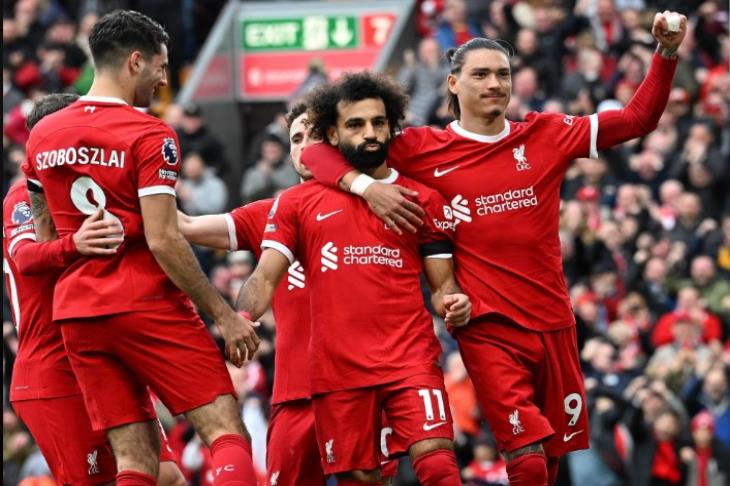 التشكيل الرسمي صلاح يقود ليفربول يلاكورة