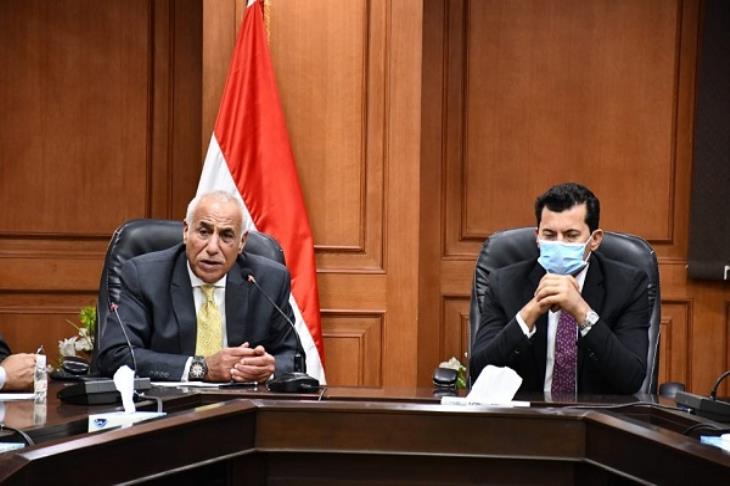 اجتماع بين وزير الرياضة ورئيس الزمالك لحل أزمة القمة يلاكورة